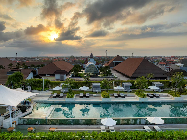 School Break Tastes Better at SHAGARA Pool & Bar with Burger Week