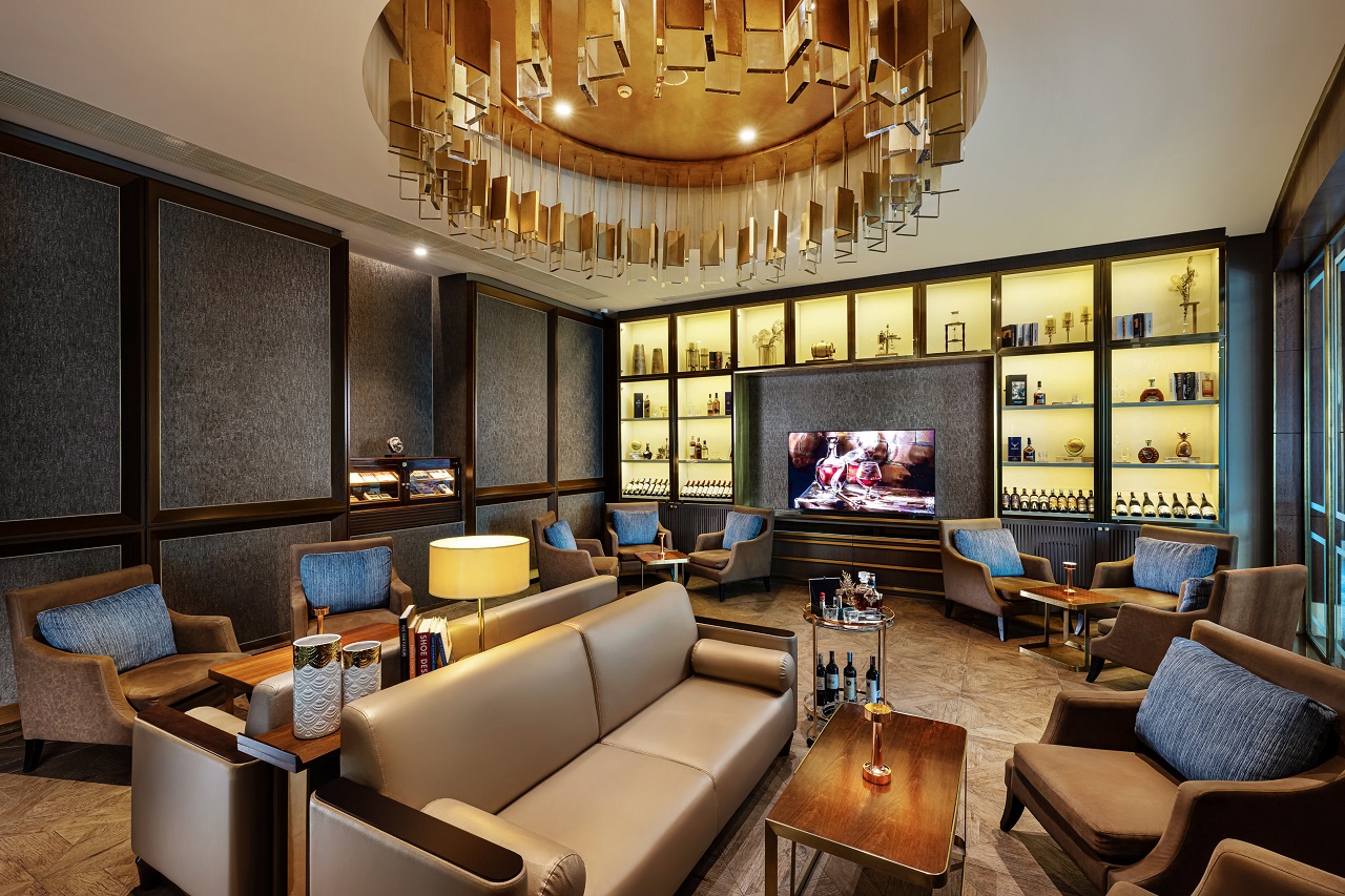 PA.SO.LA Restaurant unveils the newly renovate cigar lounge | What's ...