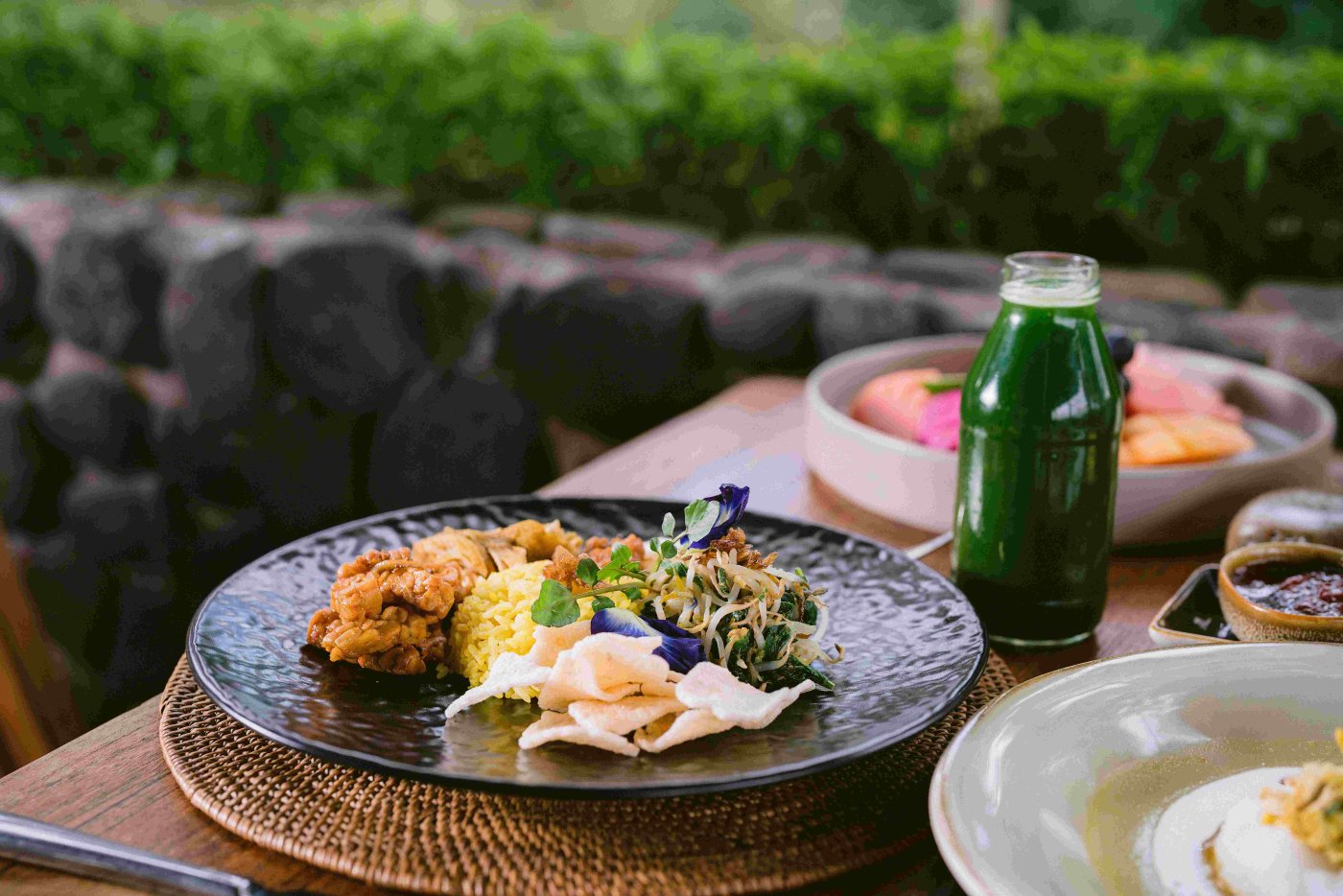 Enchanting Mornings Await: Plantation Restaurant at Alila Ubud ...