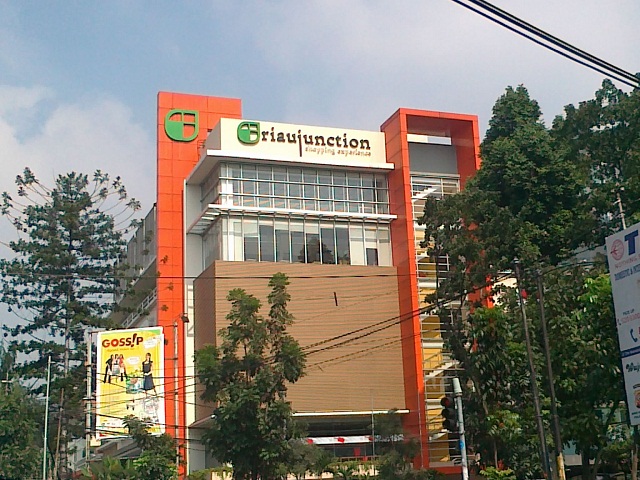 Best Supermarkets in Bandung | What's New Indonesia