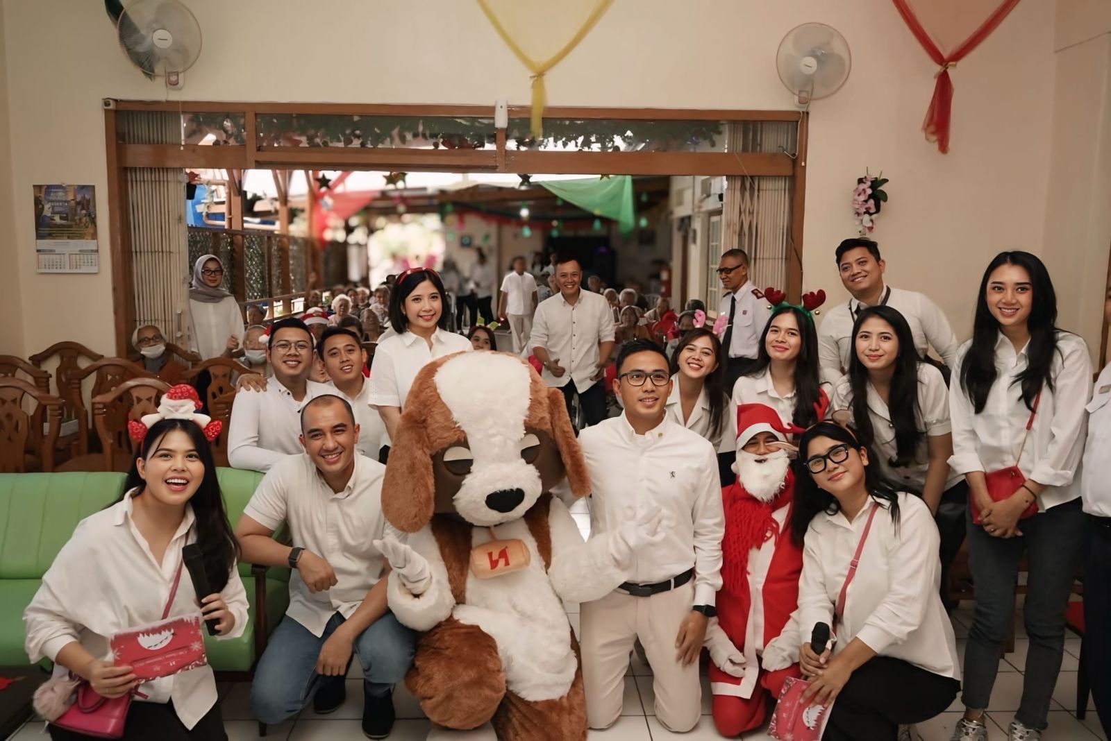 Swiss-Belresort Dago Heritage and Zest Sukajadi Bandung Share Christmas ...